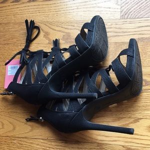 Sam & Libby | Shoes | Sam Libby Black Heels 85 | Poshmark